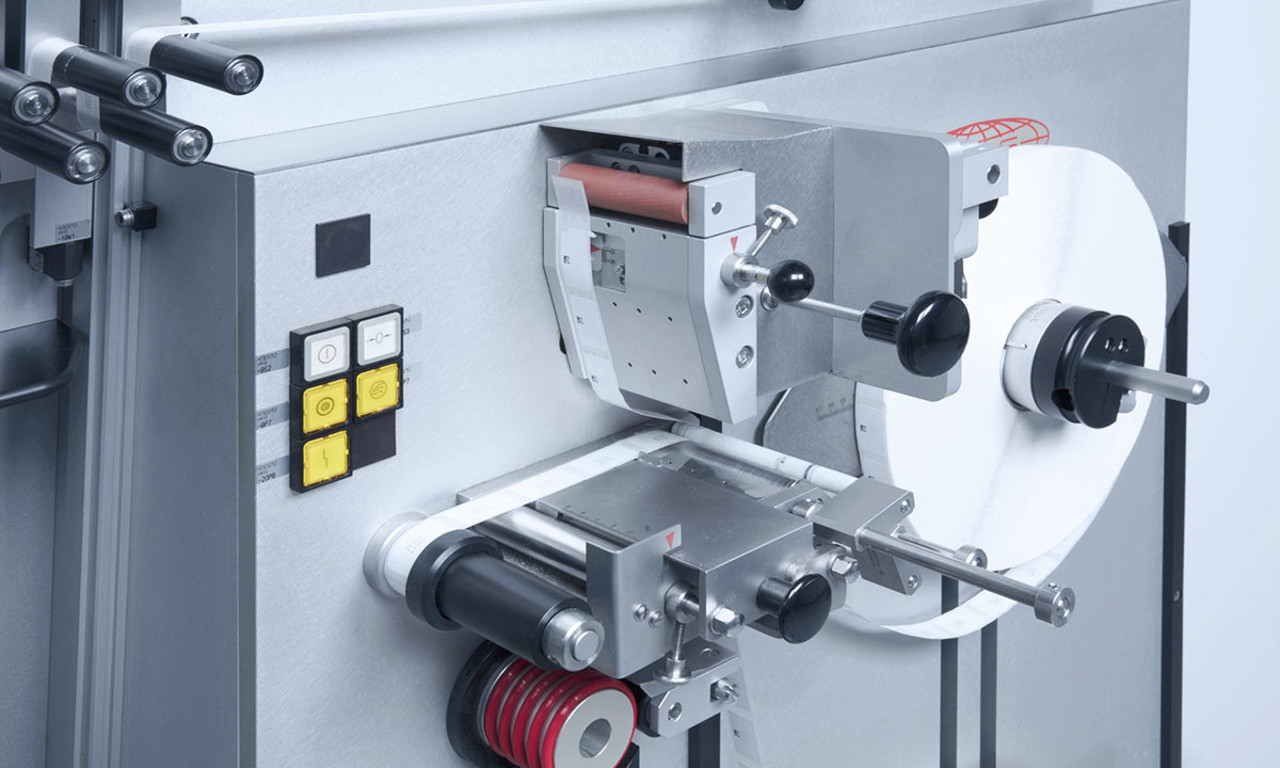 Label splicer ESE 9752 | Basco